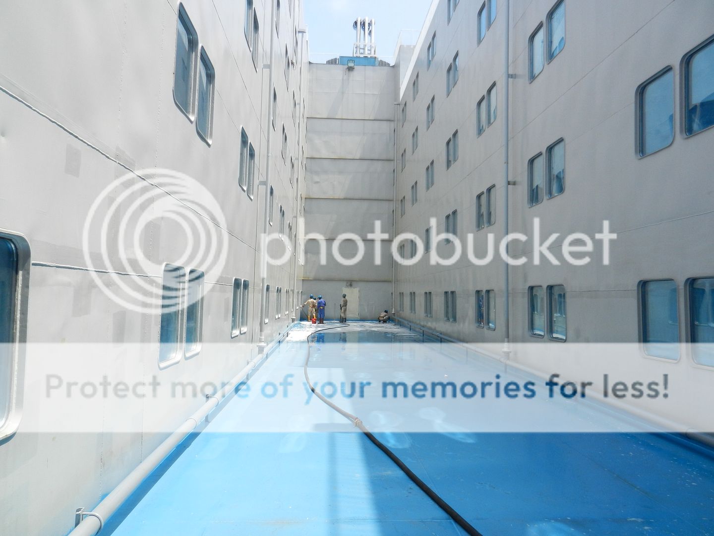 [TMP] "Abandoned Prison Barge As Post Apocalyptic Shelter?" Topic