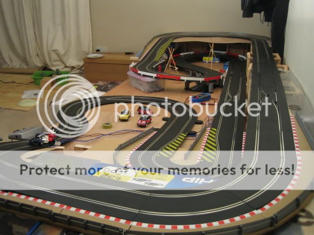 L shaped layout - Plastic 2 lane | SlotForum