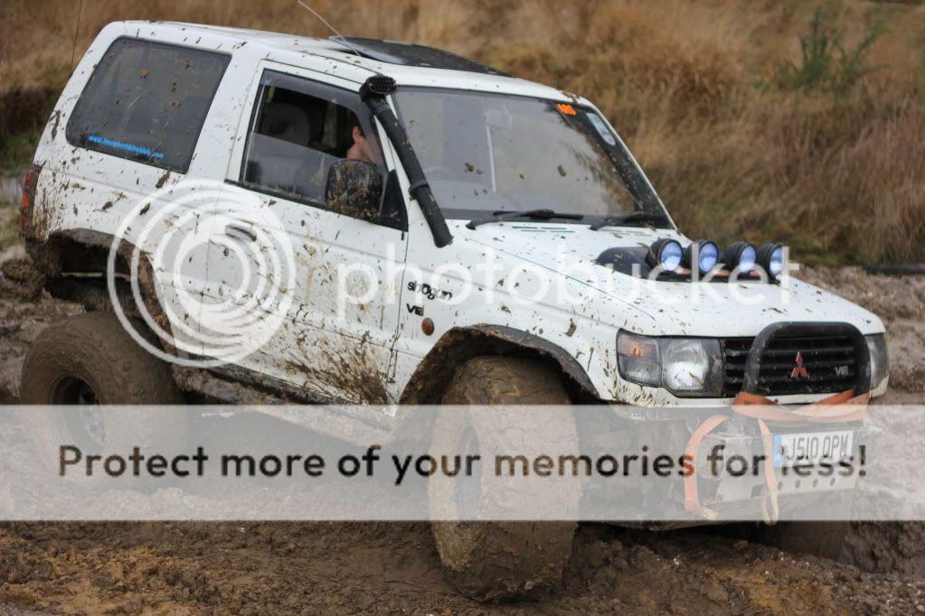 MUDDY FUN - UK MANUAL SWB Shogun 3.0 V6 BEAST!- 4x4 Off Roader ...