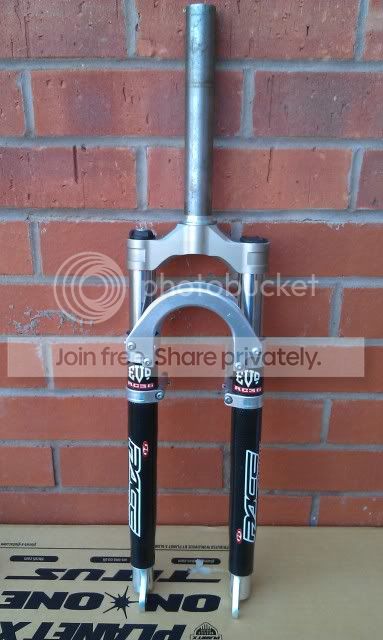 Pace RC36 EVO Fork / RC-7S Grease Gun & RC-7 Grease SOLD | Retrobike
