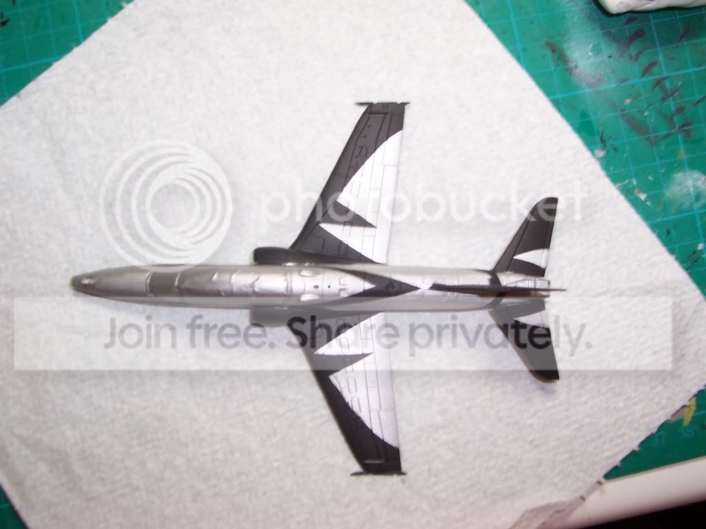 Hawk 120 demo, forget the decals and mask it yourself - Aircraft Modern ...
